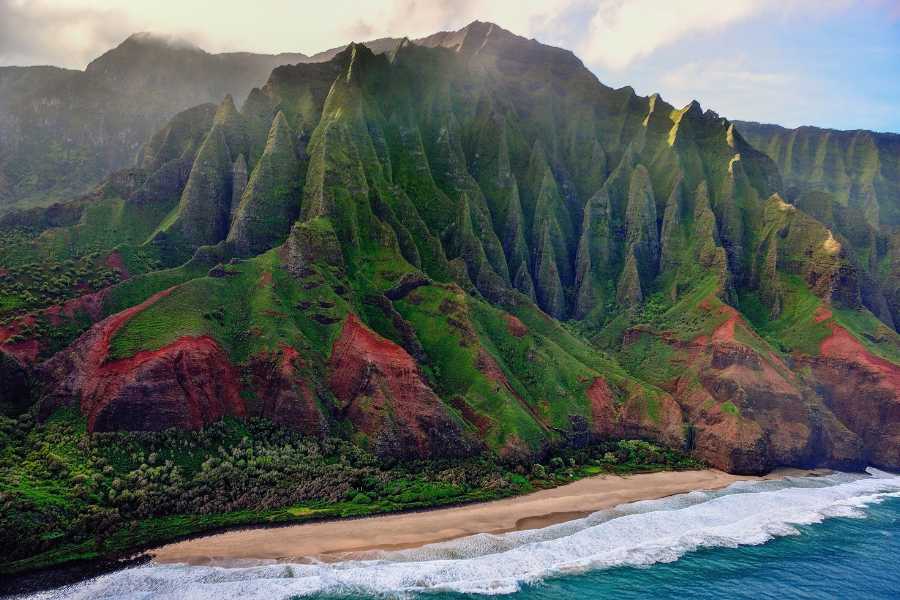 Ellison Onizuka Kona International Airport (KOA) Transfers | Karmel Connect